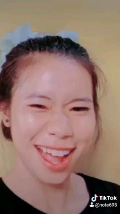 sis cute 💋 - TNAOT