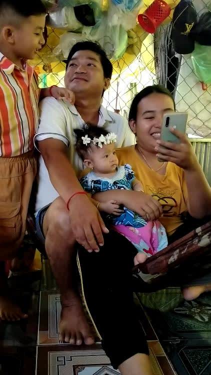 ថតរូបបែបប្លែក - TNAOT