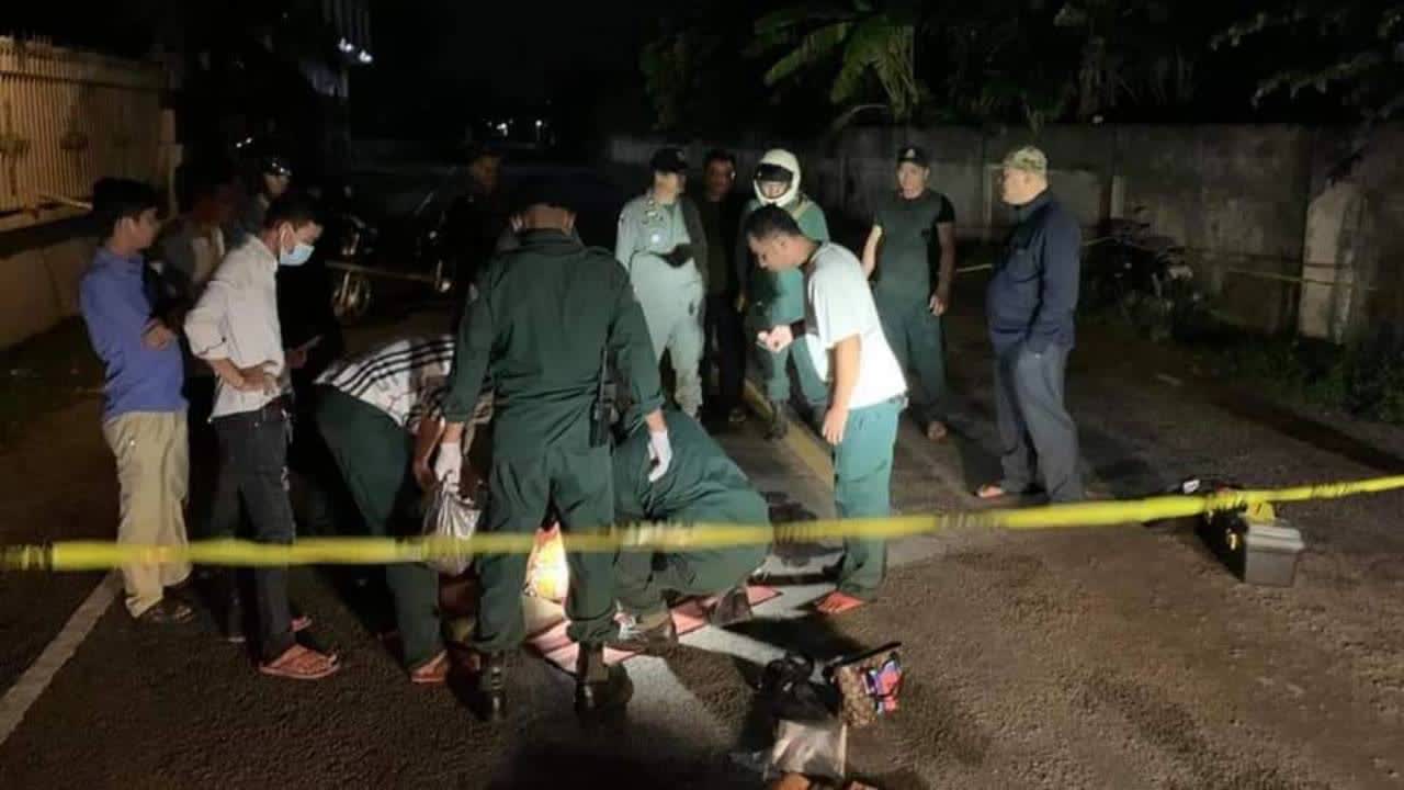 នារីម្នាក់ត្រូវបានឃាតករចាក់សម្លាប់សង្ស័យបណ្តាលមកពីភ្លើងប្រចណ្ឌ - TNAOT