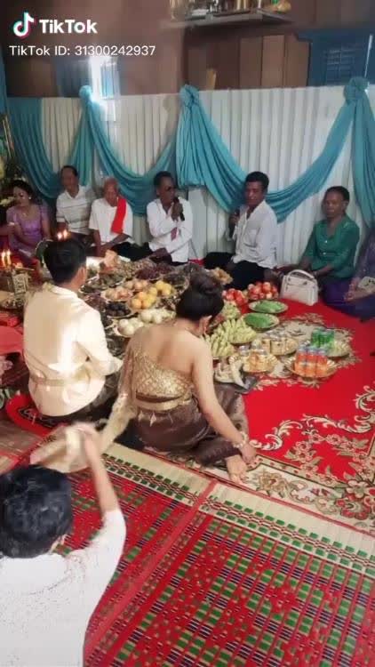 កូរម៉ង😂 - TNAOT