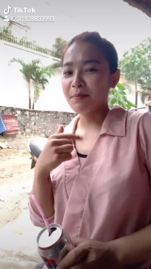 ♥️👍Like ឲ្យខ្ញុំបានម្នាក់មួយមក♥️👍 ♥️☺️ចាំញុមសងវិញ OK ណប់ៗ♥️😂 កុុំភ្លេចLikeញូវហ្វីតផងនិងCommentផង ...