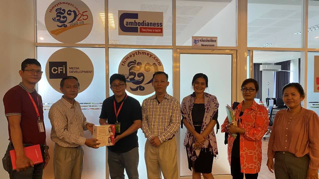 柬埔寨头条访问并与柬权威媒体Thmey Thmey洽谈合作 - 柬埔寨头条