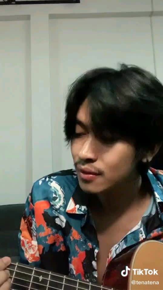 Look at tena😹😍 - TNAOT