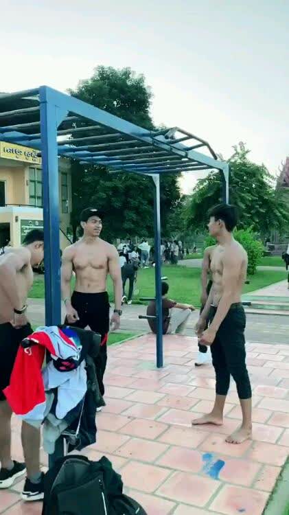 Cambodia Street workout - TNAOT