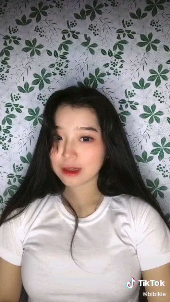 cute girl in tik tok - TNAOT