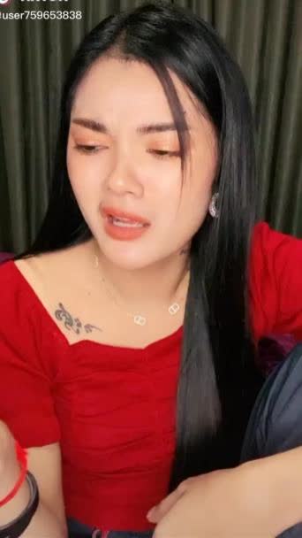 សើចហើយសើចទៀត.មើលកាន់ច្រើនសើចដល់ចេញអាចម៏😂😂😂😂 - TNAOT