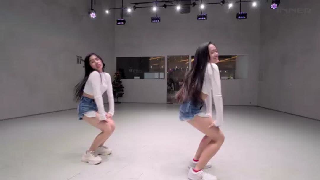 អេមហ្មង - TNAOT