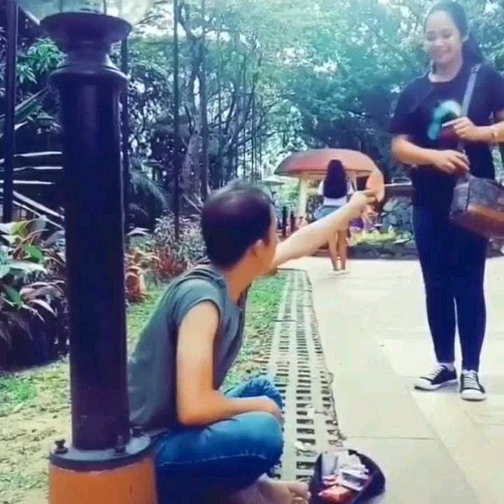 តោះសើចទាំងអស់គ្នា - TNAOT