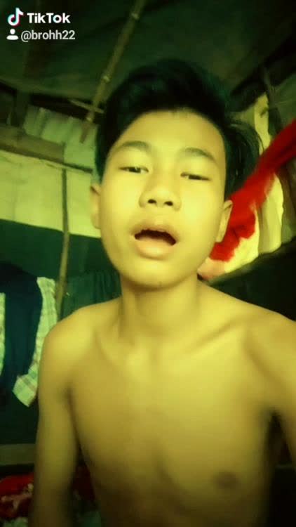 អត់បានលើកទេរាំពេលណាចង់កុំចង់តេនិងស្មាគ្រលែងមិនគ្មានអ្នកណាកុំសើចមុងអ៊ីណាជីវ៉ាមិនដឹងខ្យល់ទៅណាឡើងឡា ...