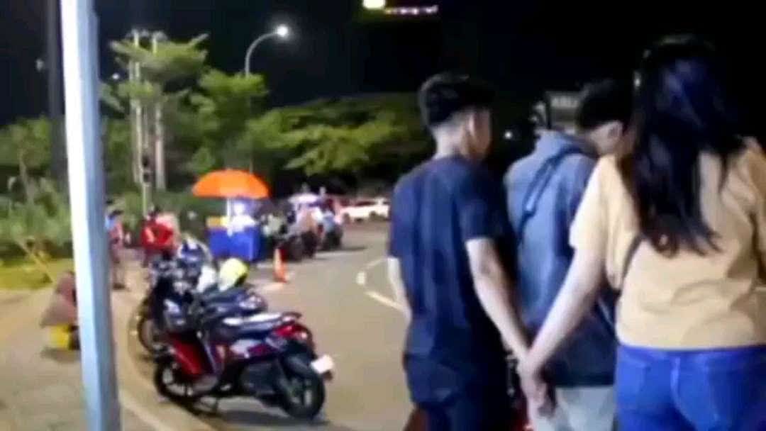 ចុមប្រាប់គេបែរគេមកយកបោះឯងវិញ Troll កំសាន្ដ 🌷🌷🌷 - TNAOT