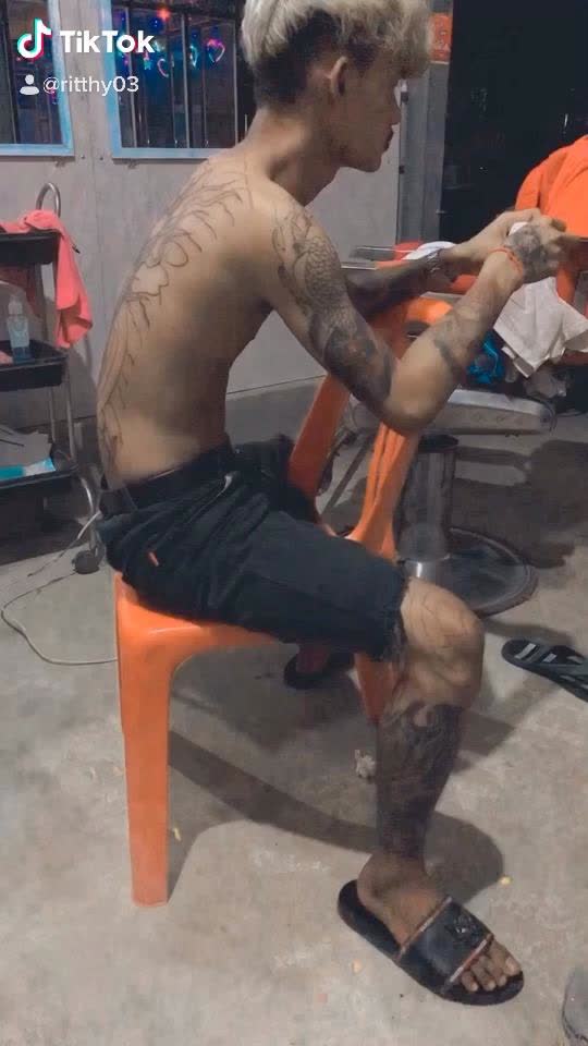 Me pinh khlon lov hz nv tij tt🙄😂 - TNAOT