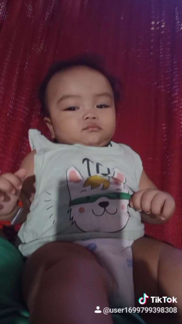 baby running - TNAOT