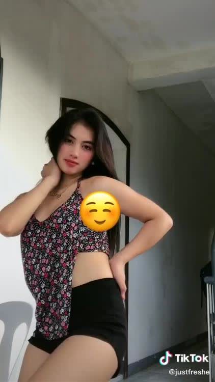 ស្រីស្អាតរាងលូយកប់🥰🥰 - TNAOT