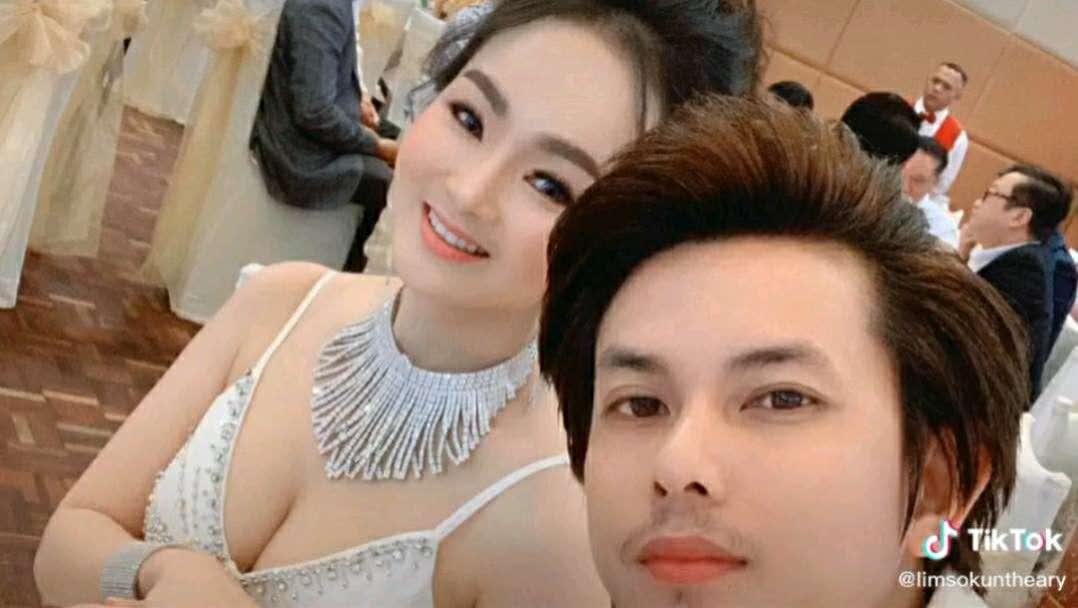 គួរឲ្យស្រលាញ់ណាស់គូនេះ - TNAOT