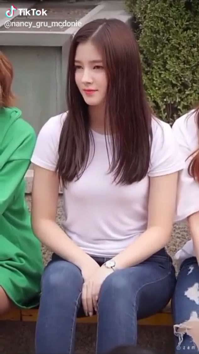 Beautiful girl 🥰😍🥰😍 - TNAOT