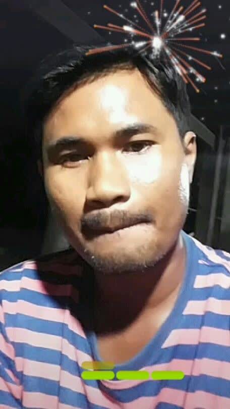 ទេីបតែសាកល្បងដោយខ្លួនឯងបេីចូលចិត្តរឺមិនចូលចិត្តសូមជួយរីសគុណដេីម្បីខ្ញុំនឹងកែសាជាថ្មី ...