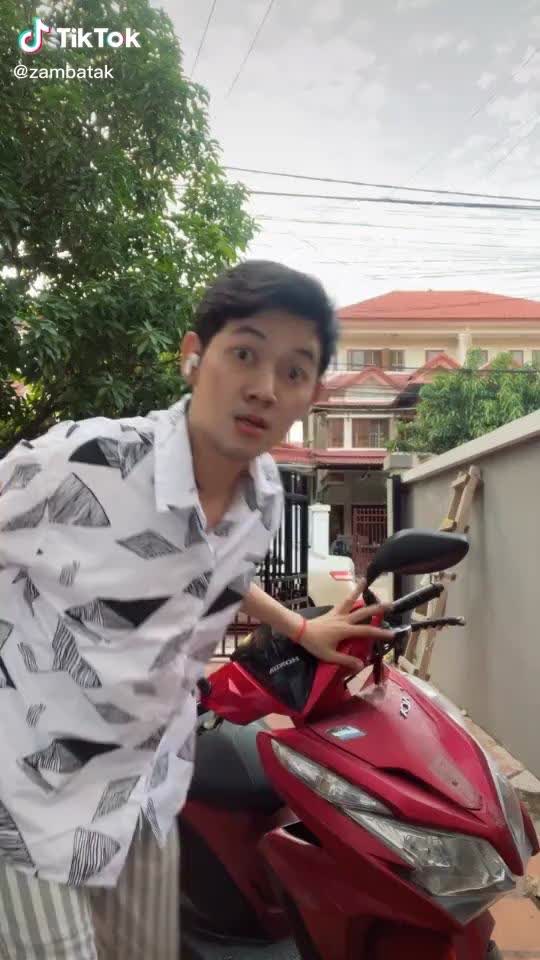 My idol 😂😹 - TNAOT