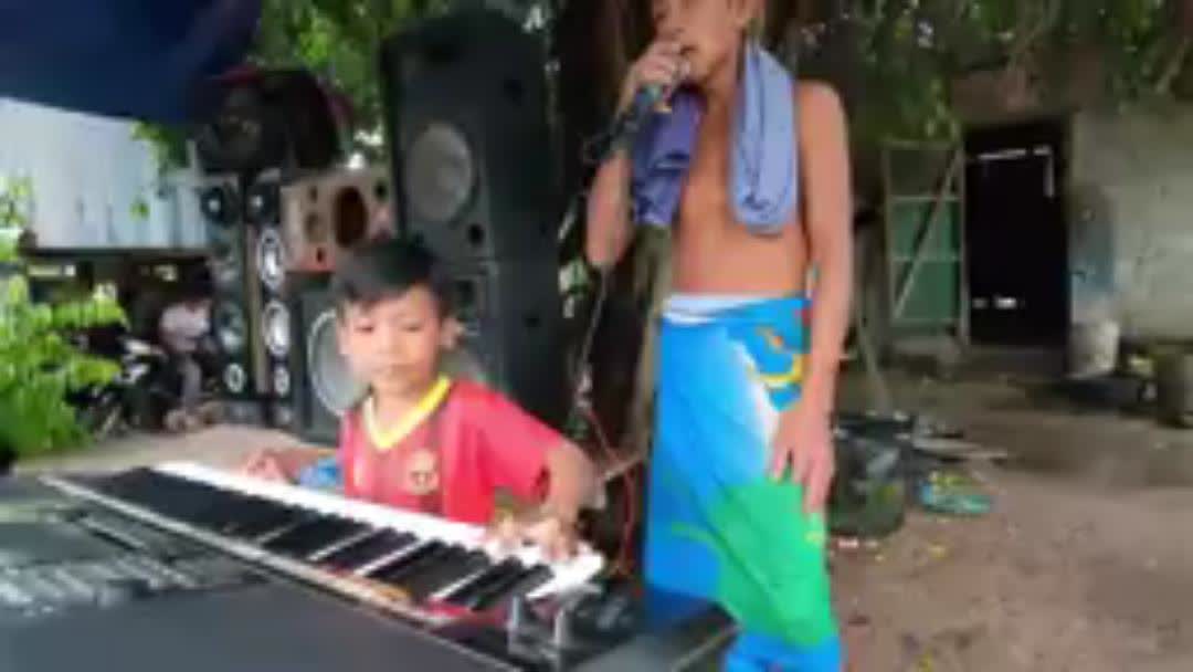 ទស្សនាវីដេអូដោយក**ីរីករាយ - TNAOT