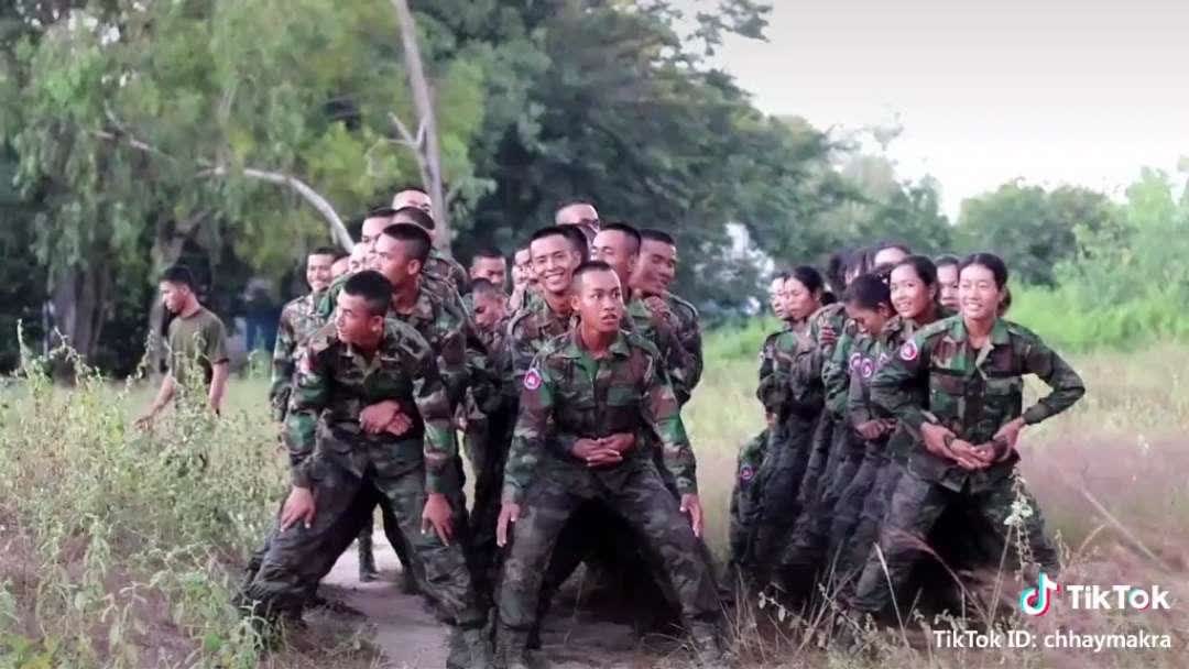 ការហឹកហាត់ទាហាន - TNAOT